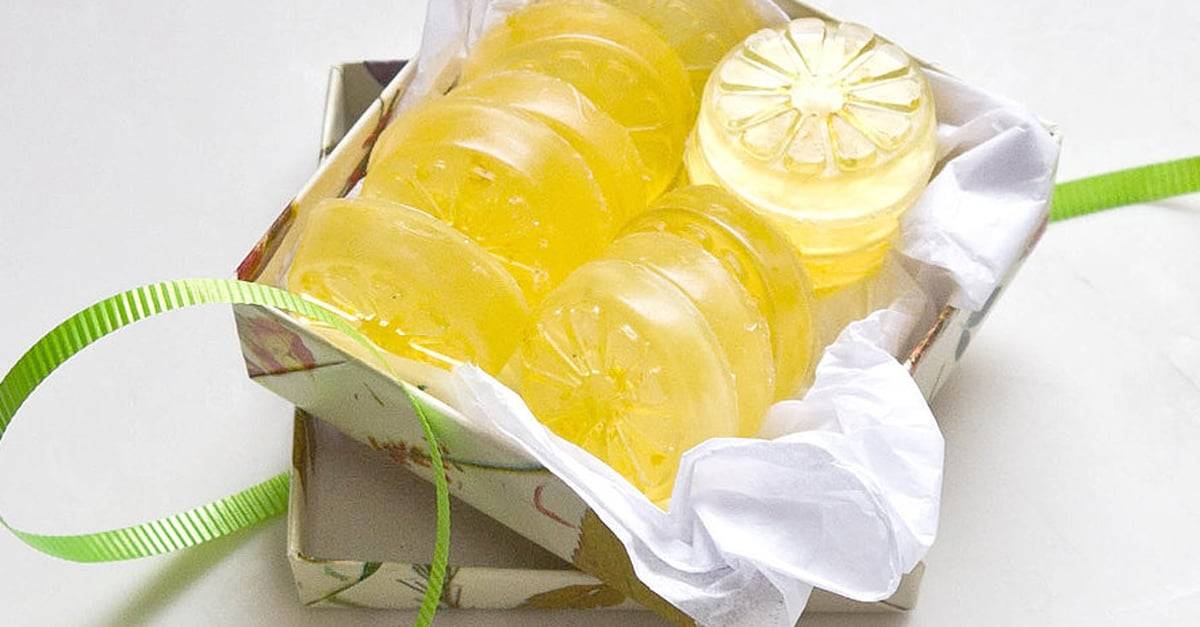 27 Lemon Melt and Pour Soap Recipes